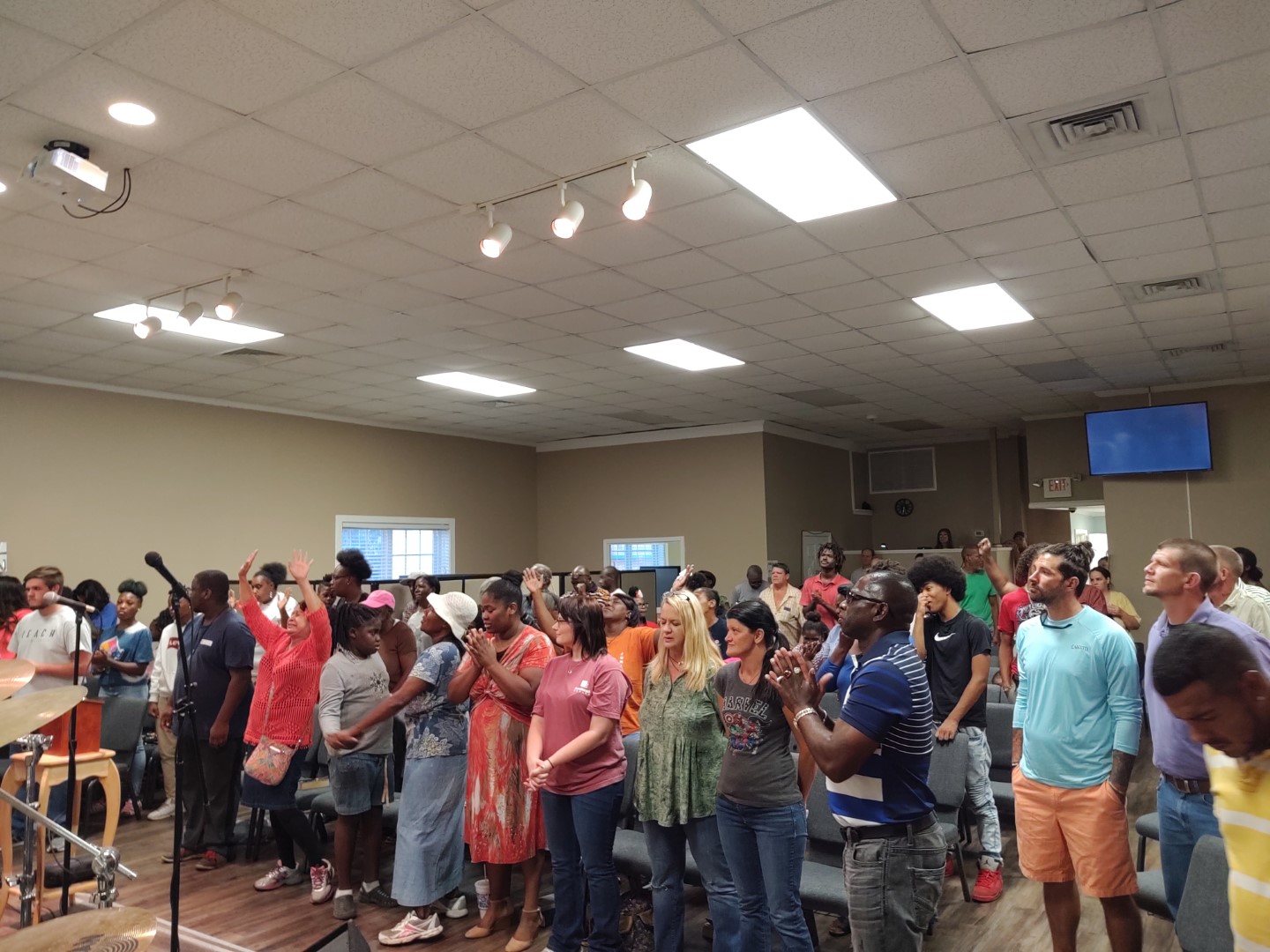 Wednesday Night Worship & Dinner – The Harbor – Dothan Alabama